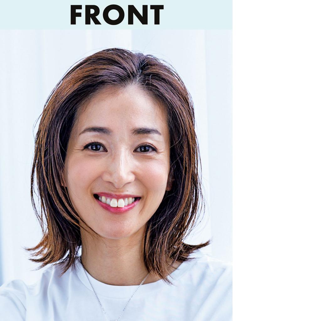 クセ毛の外ハネを生かしたナチュラルなミディアムボブ／40代、50代の似合うヘア